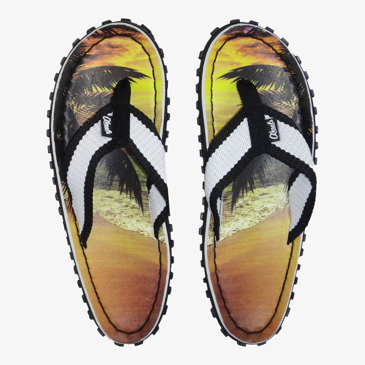 Surf Sandals — Aksels